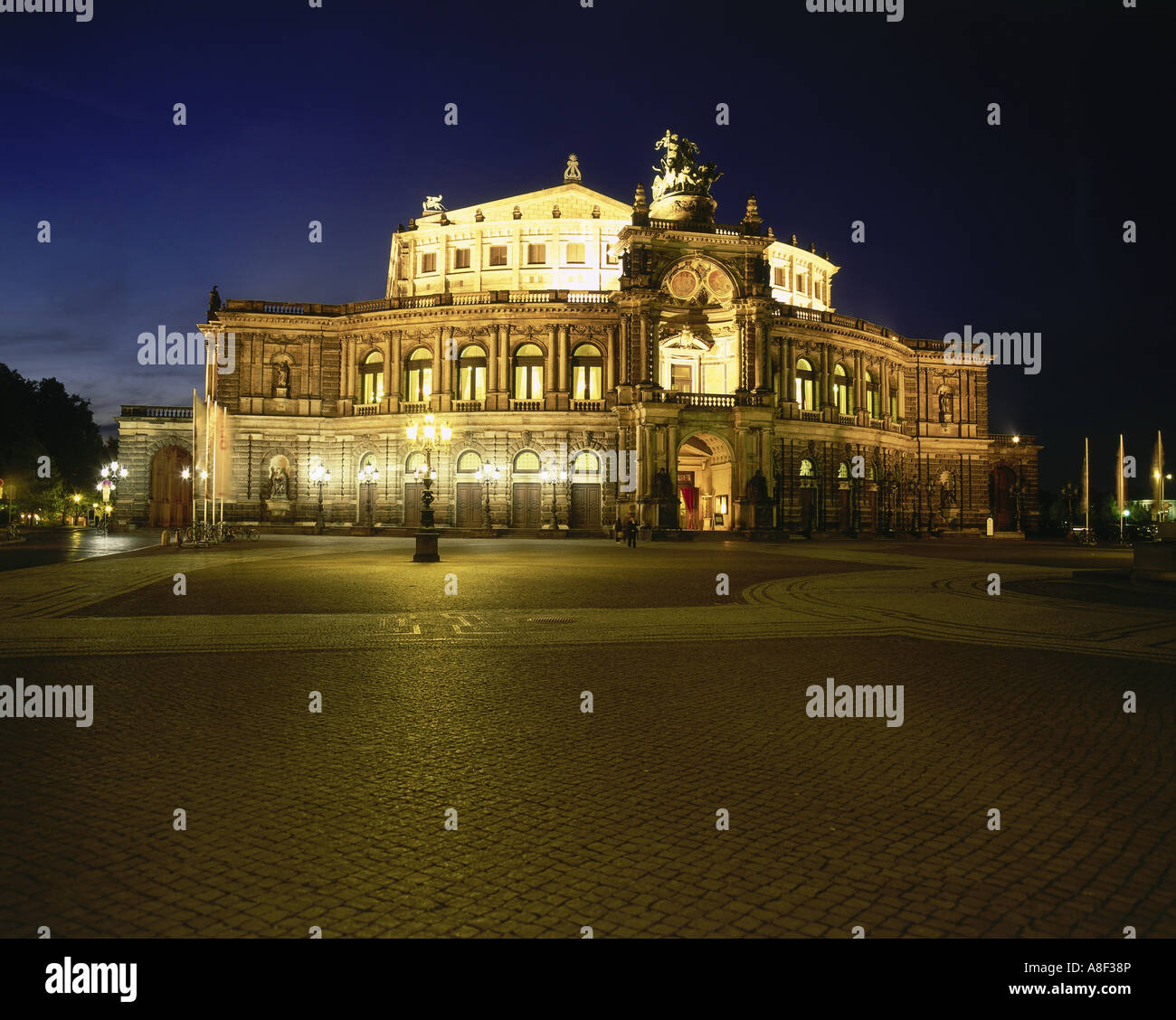 geography / travel, Germany, Saxony, Dresden, theatres, Semper Opera ...