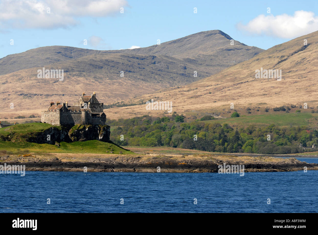 Duart Castle is the oldest inhabited castle on the Isle of Mull, home ...