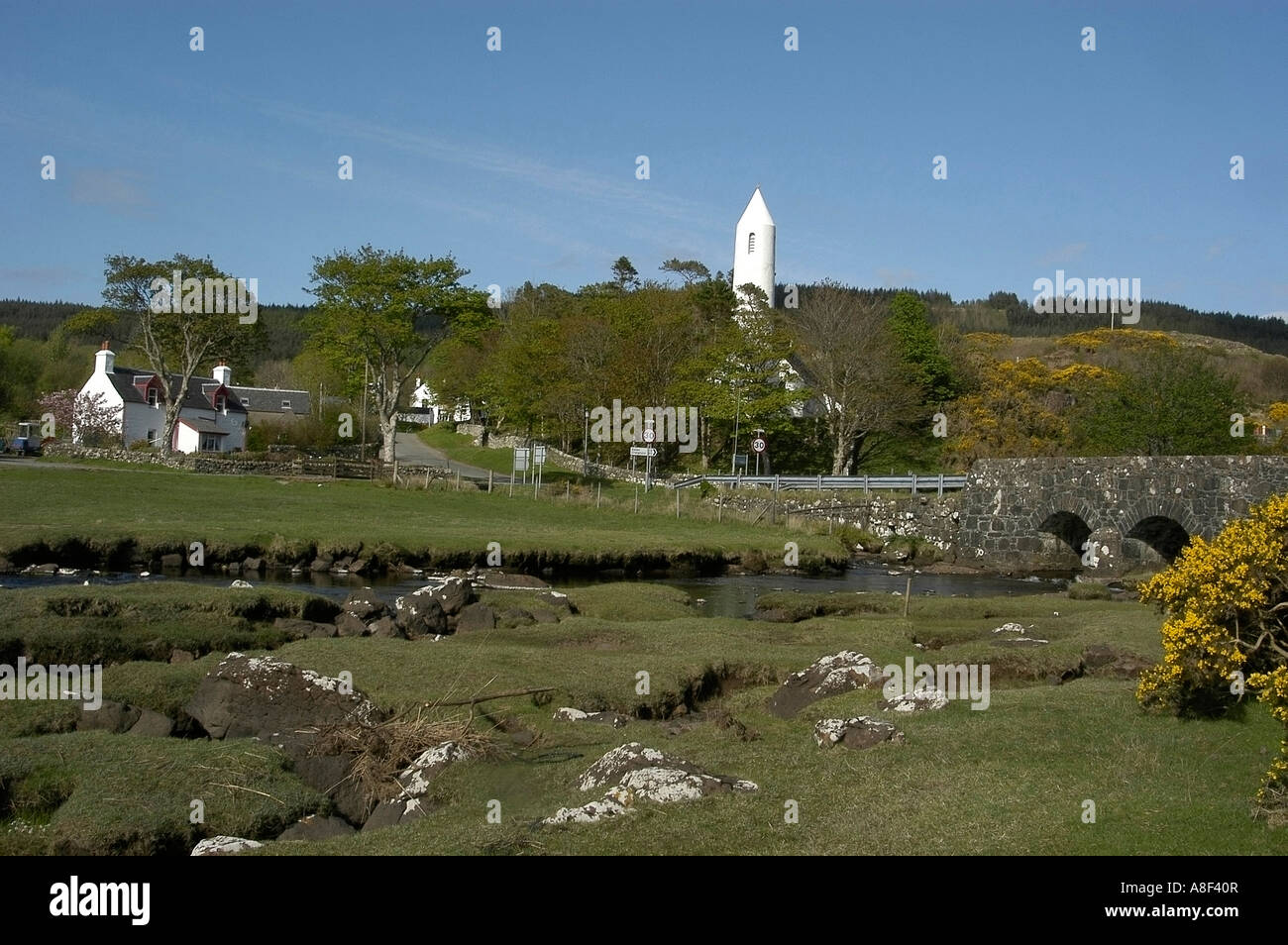 Dervaig lies at the head of Loch a Chumhainn at the north end of Mull ...