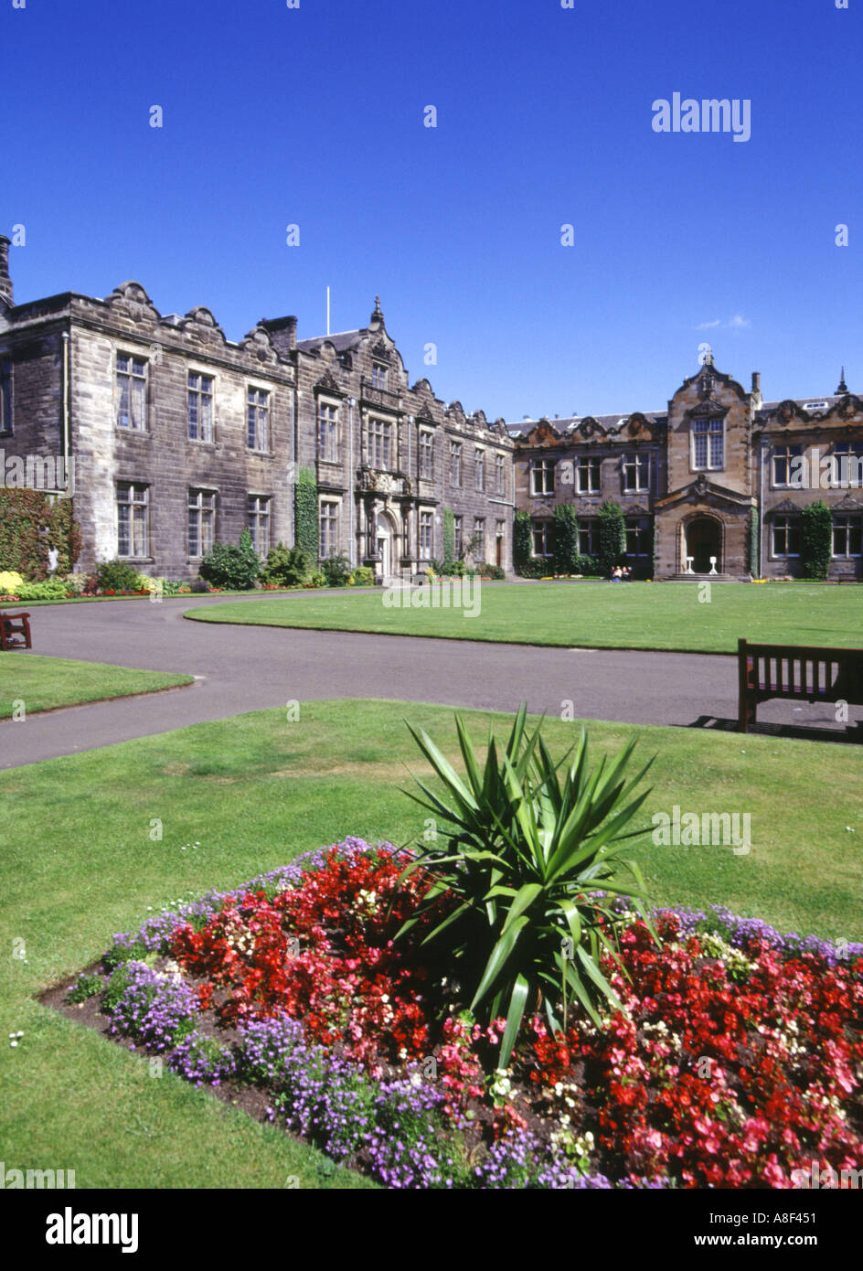 Lower college hall hi-res stock photography and images - Alamy