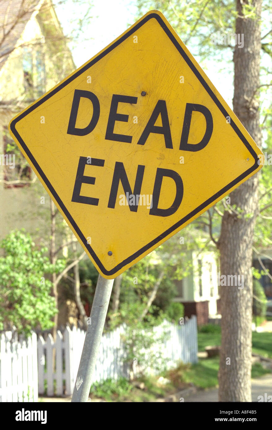 Dead End road sign. Minneapolis Minnesota USA Stock Photo - Alamy