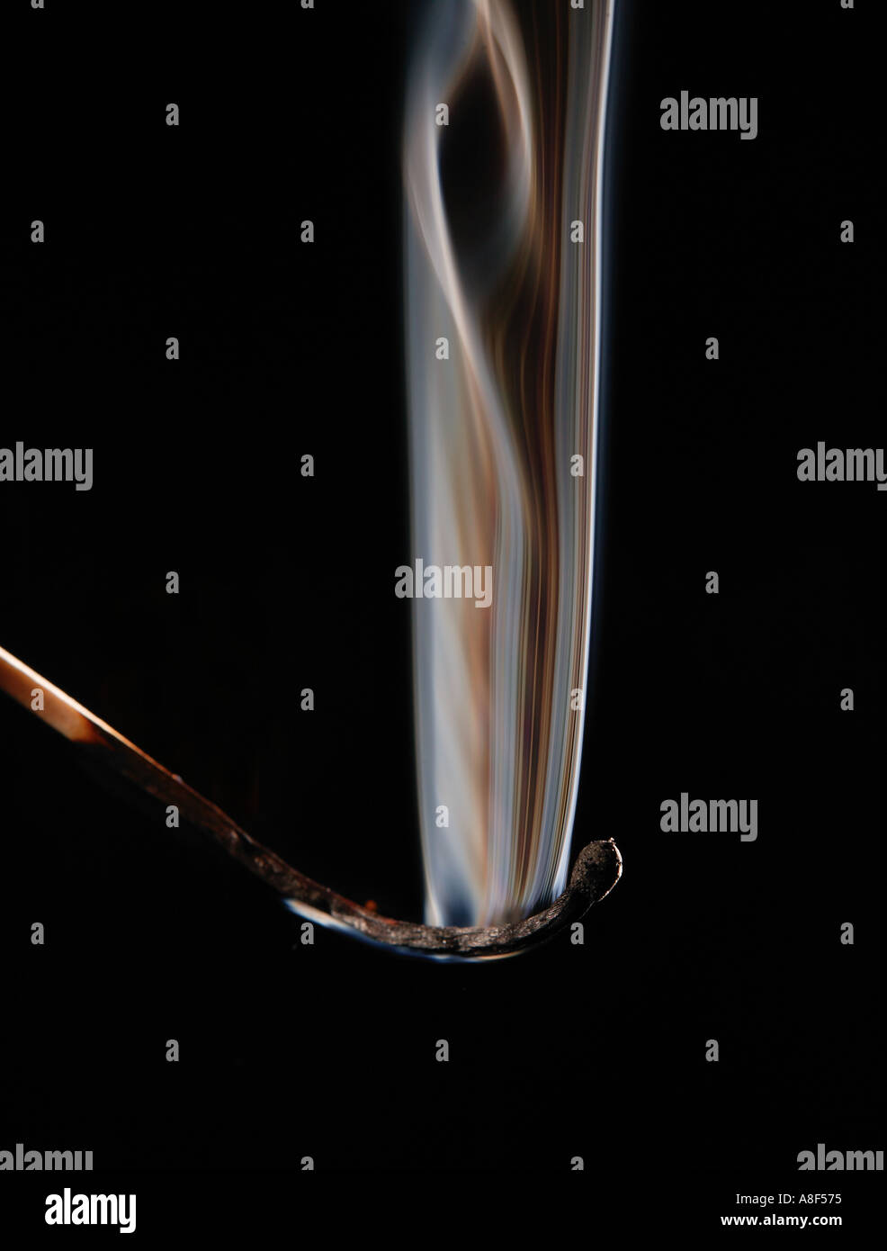 Smoking match hi-res stock photography and images - Alamy