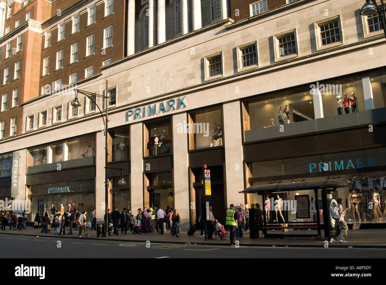 Primark shop in Oxford Street London England UK Stock Photo - Alamy