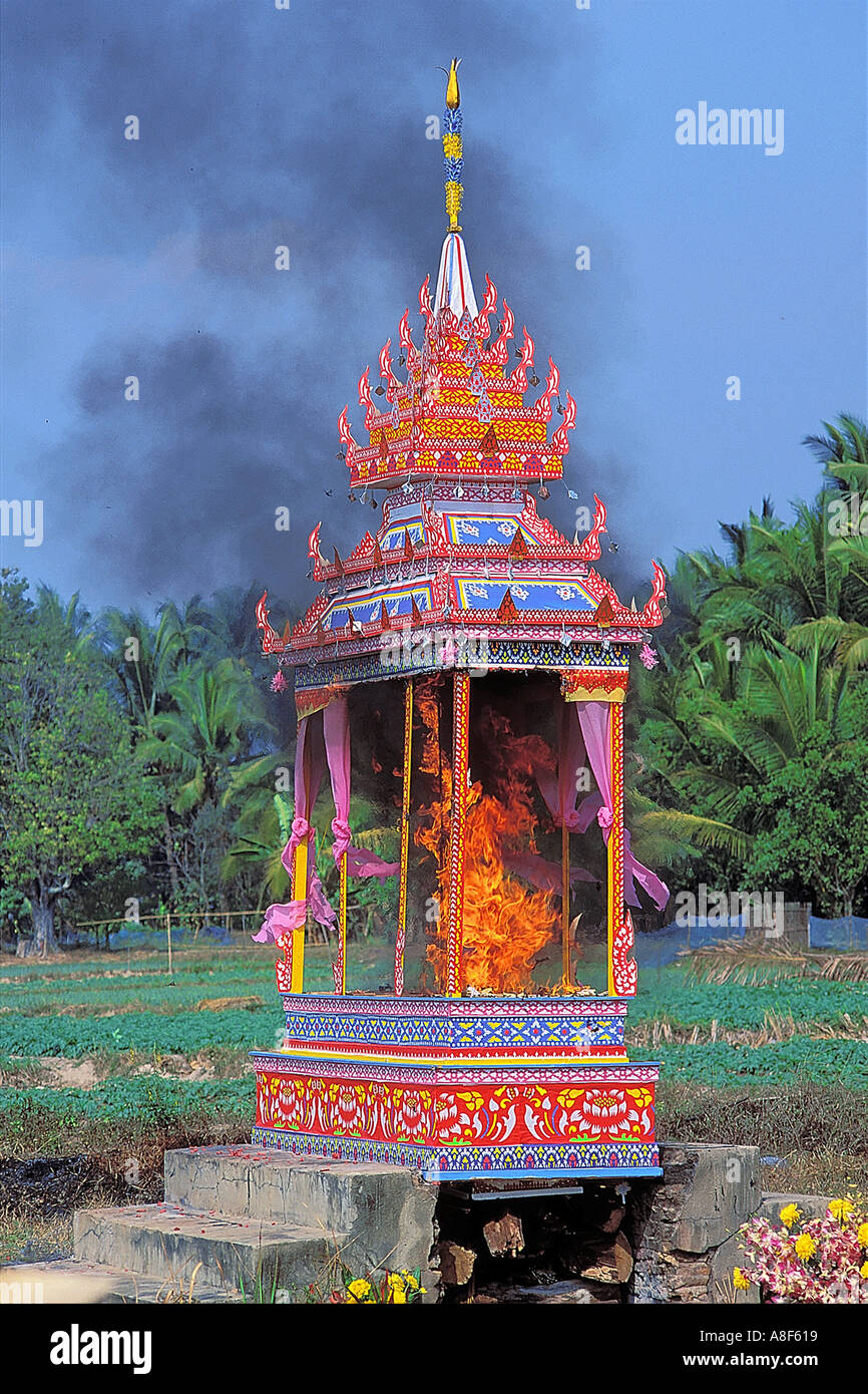 Funeral pyre hi-res stock photography and images - Alamy