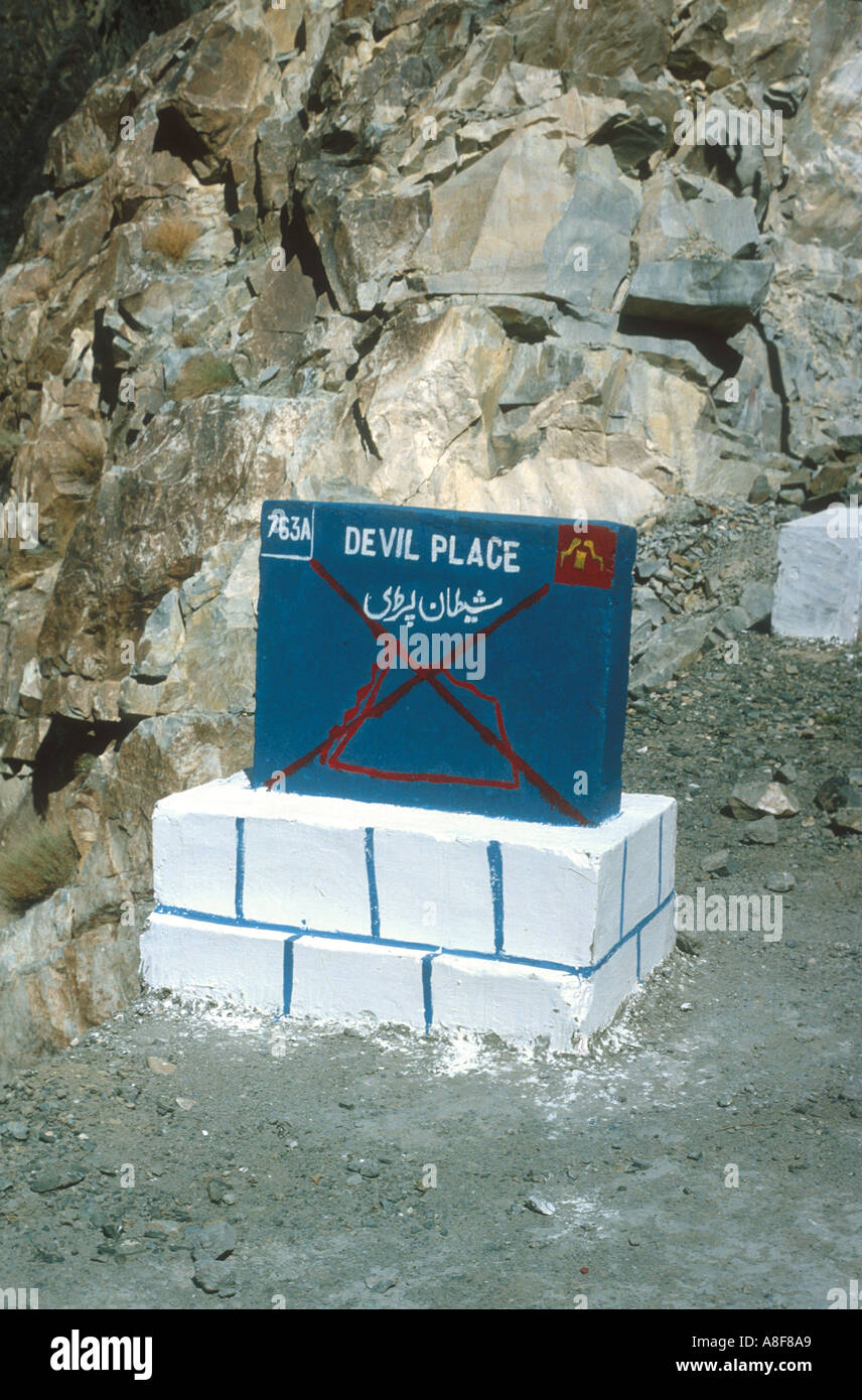 Devil road sign High Resolution Stock Photography and Images - Alamy