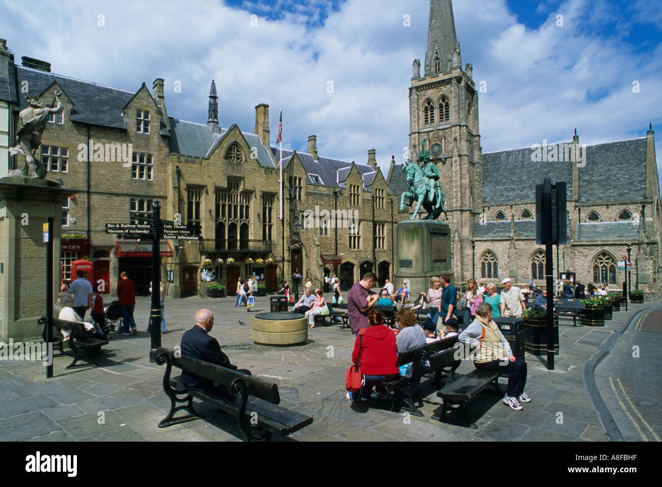 Durham market place hi-res stock photography and images - Alamy