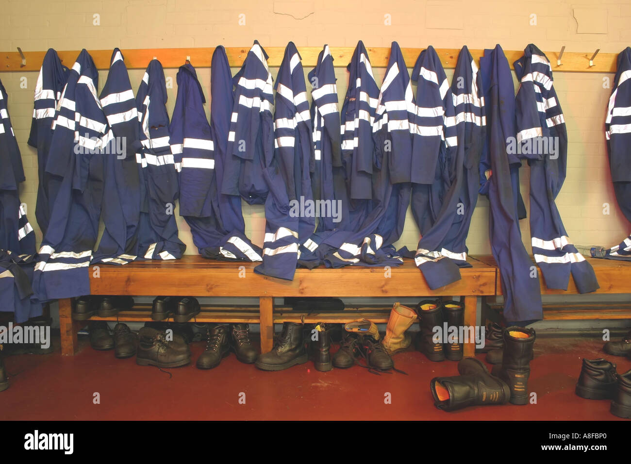 Clothing [health safety] hse hi-res stock photography and images - Alamy