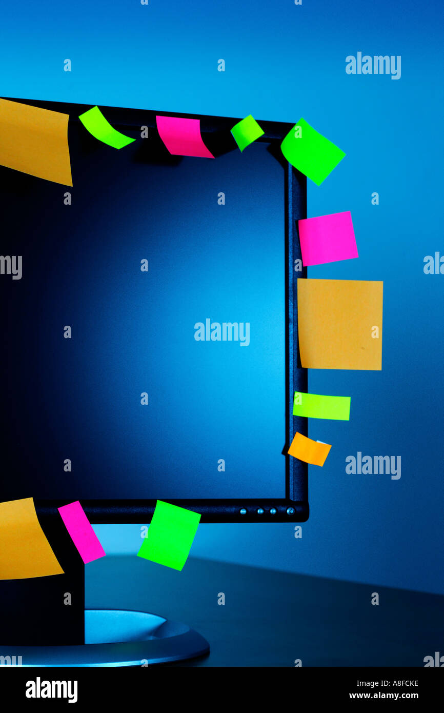 Postit notes screen hi-res stock photography and images - Alamy