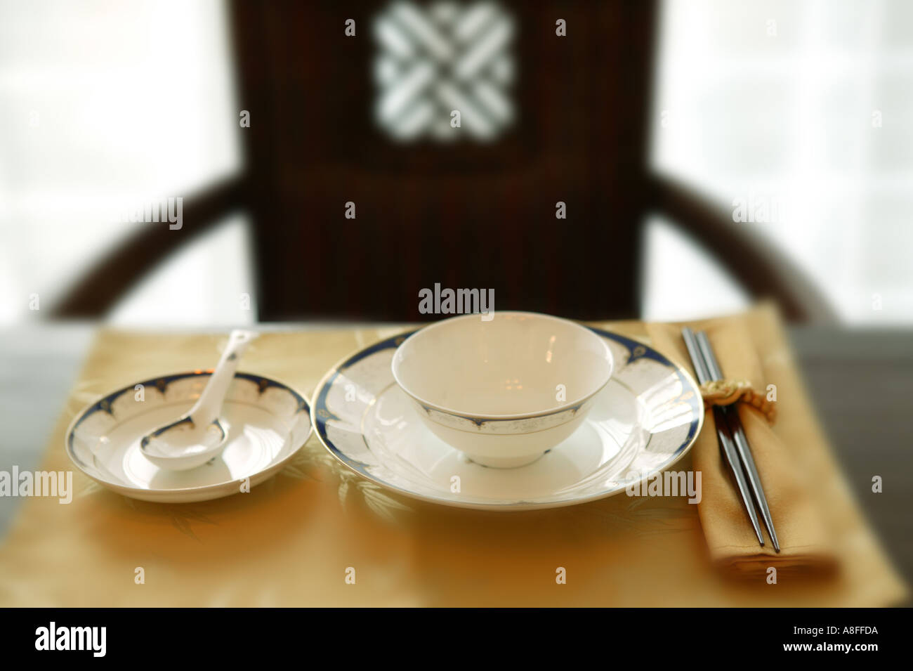 Chinese table setting hi-res stock photography and images - Alamy
