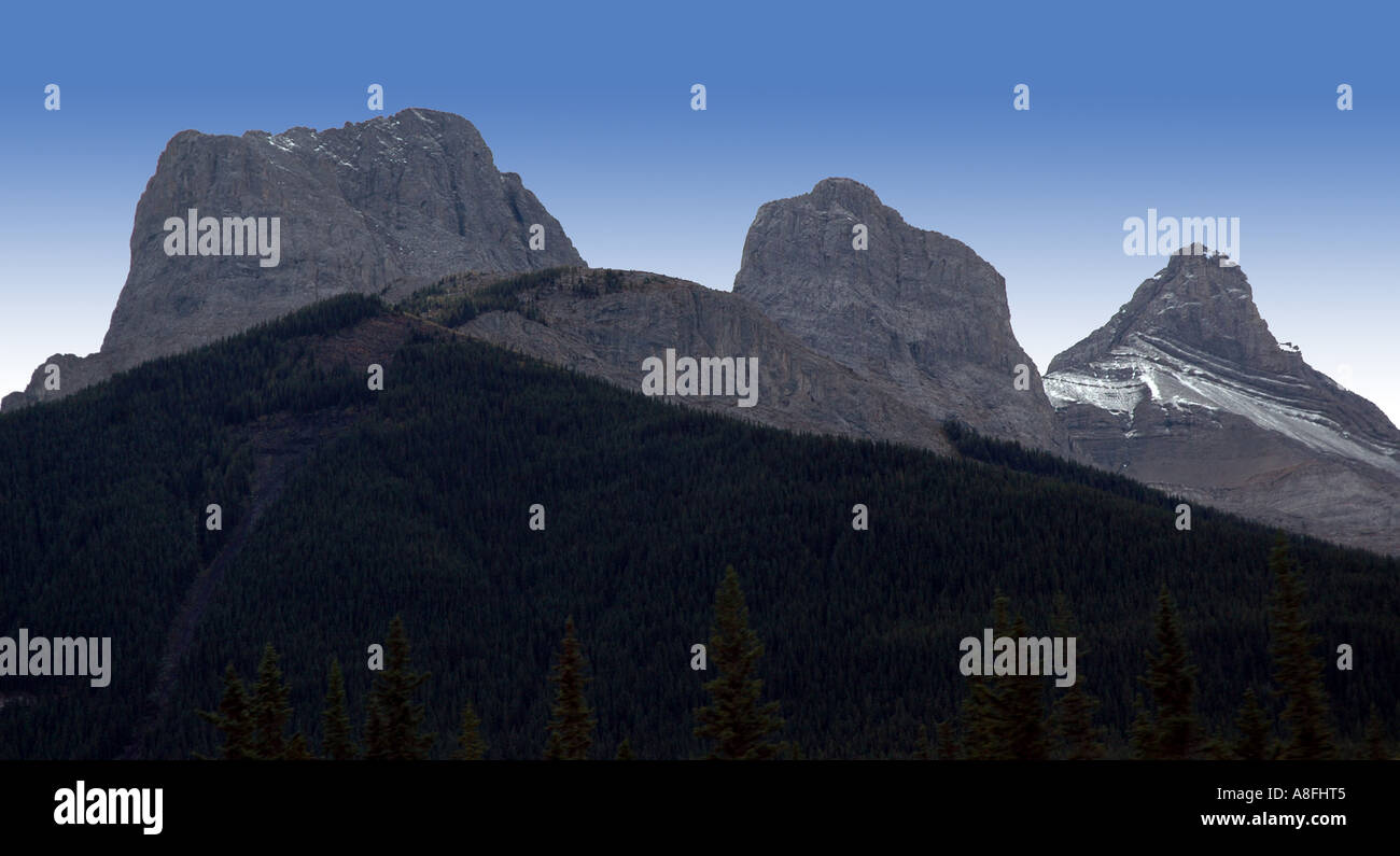 Three Sisters Mountain Stock Photo - Alamy