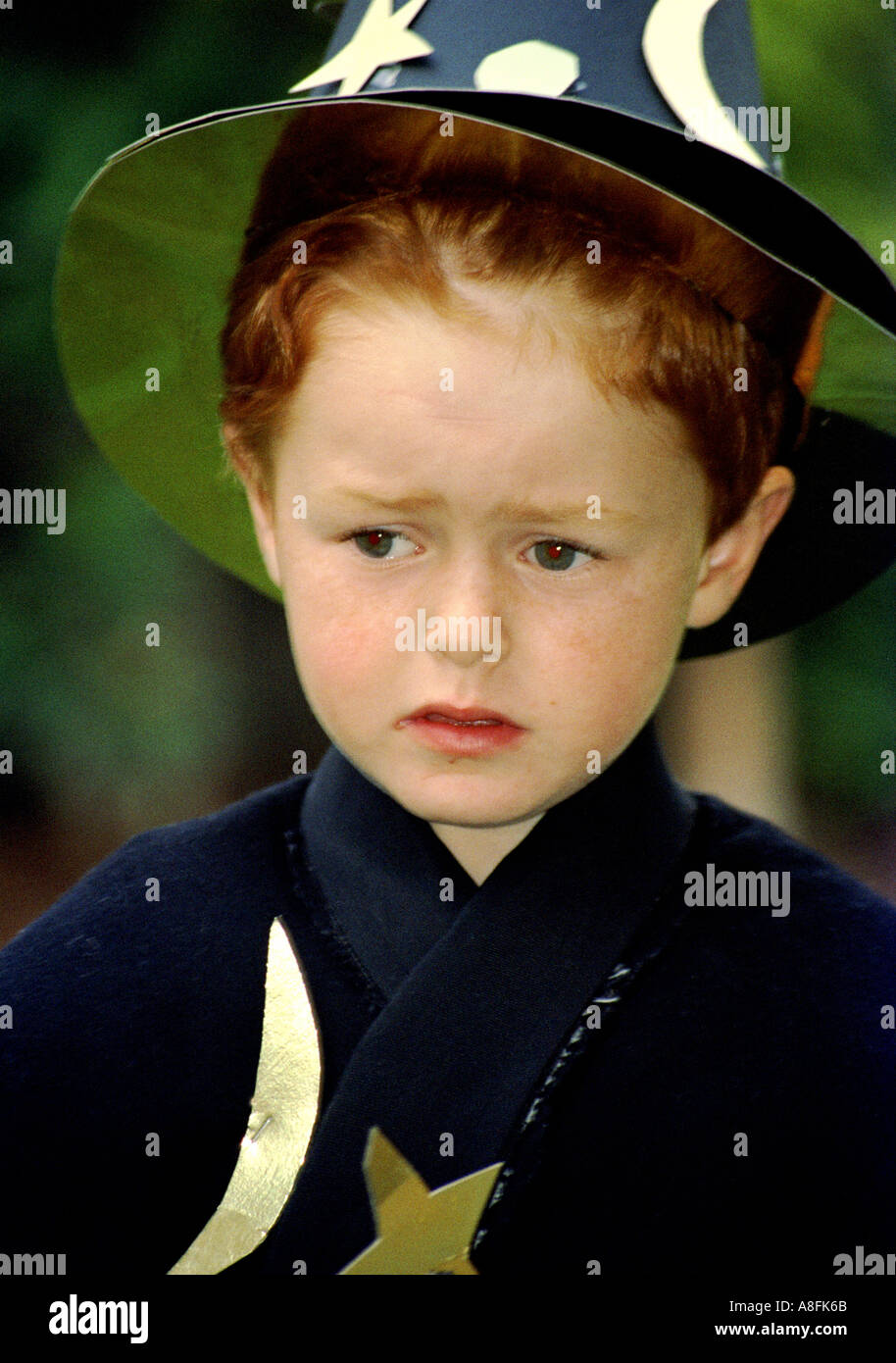 a young boy dressed up as a wizard BAPN 390 Stock Photo - Alamy