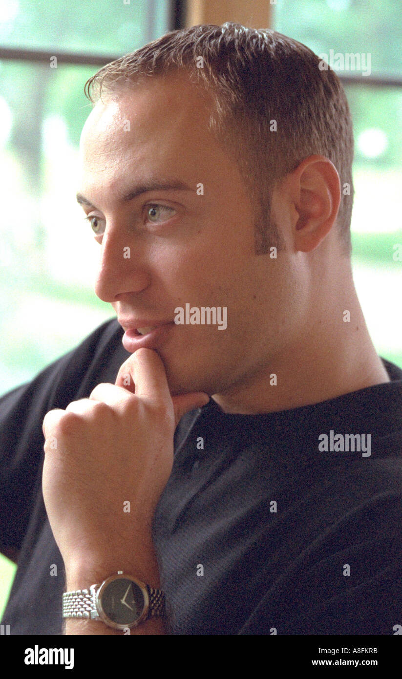 Loner profile hi-res stock photography and images - Alamy