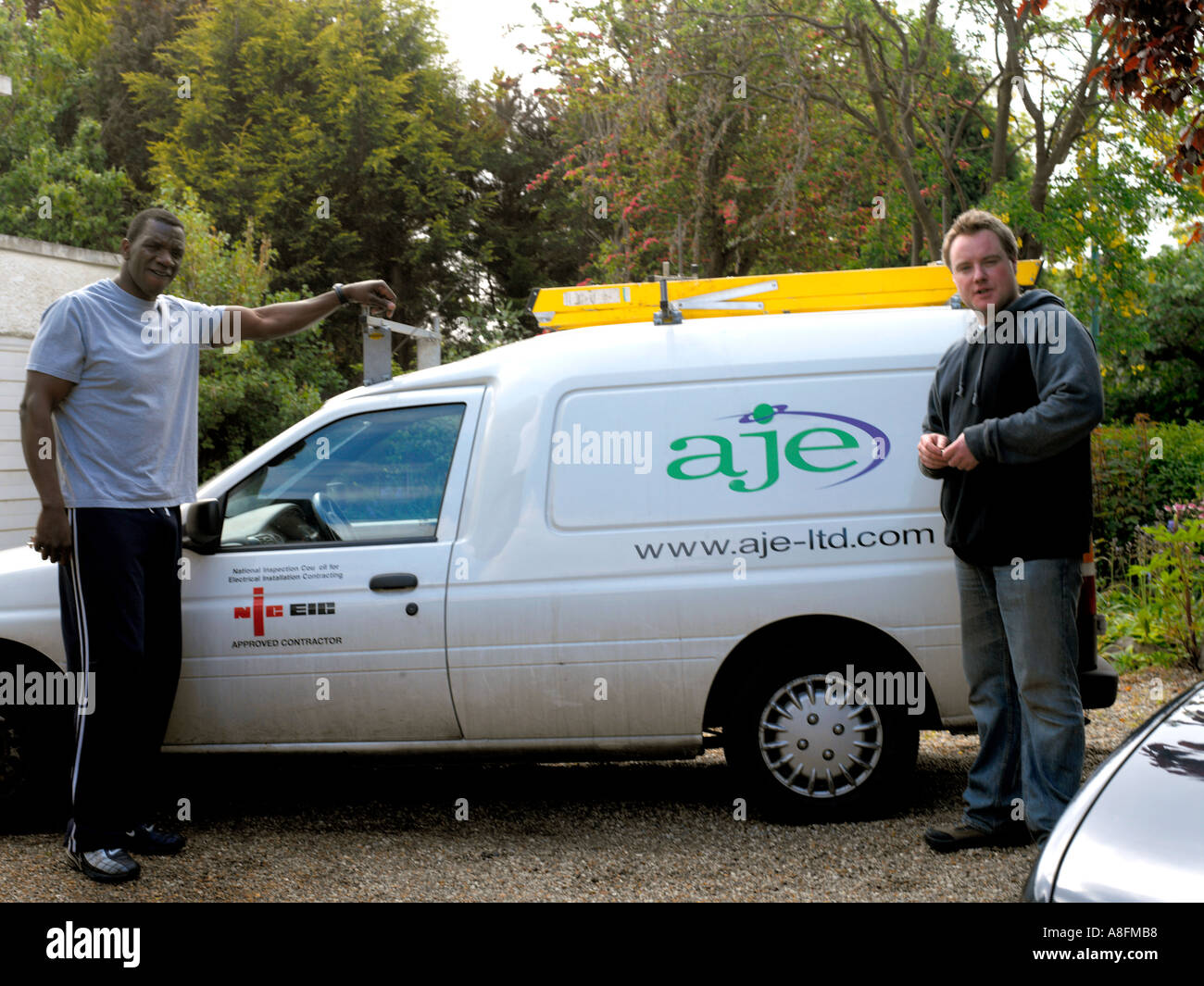 Electrician van hi-res stock photography and images - Alamy