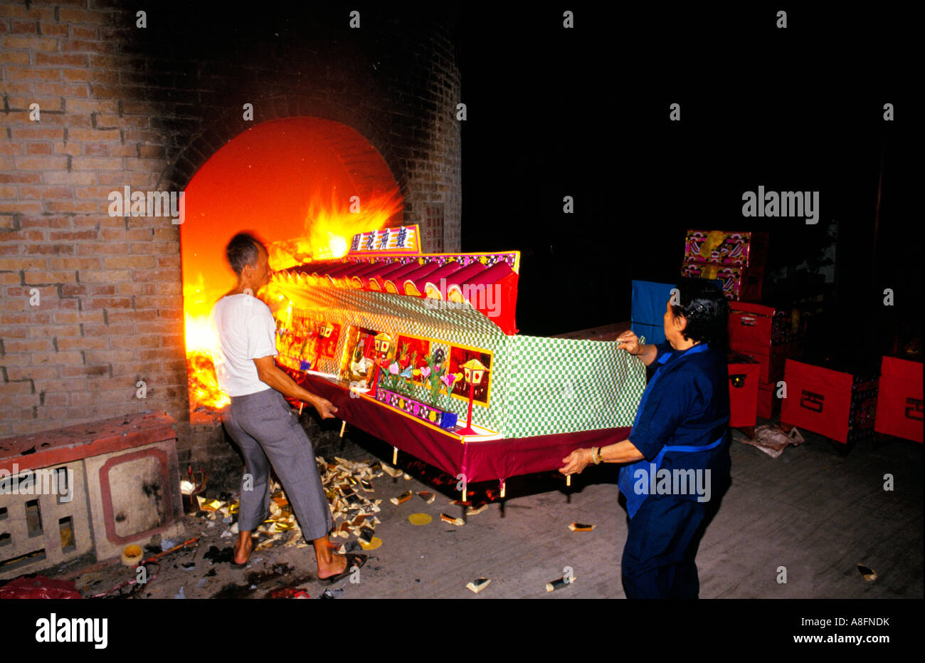 Burning paper offering hi-res stock photography and images - Alamy