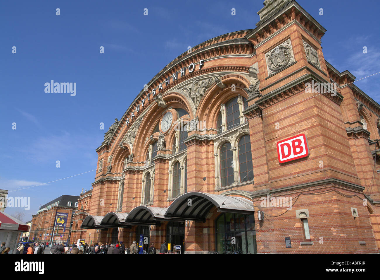 Bremen Central Station High Resolution Stock Photography and Images - Alamy