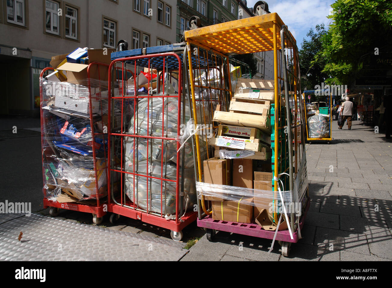 Waiting to be collected hi-res stock photography and images - Alamy