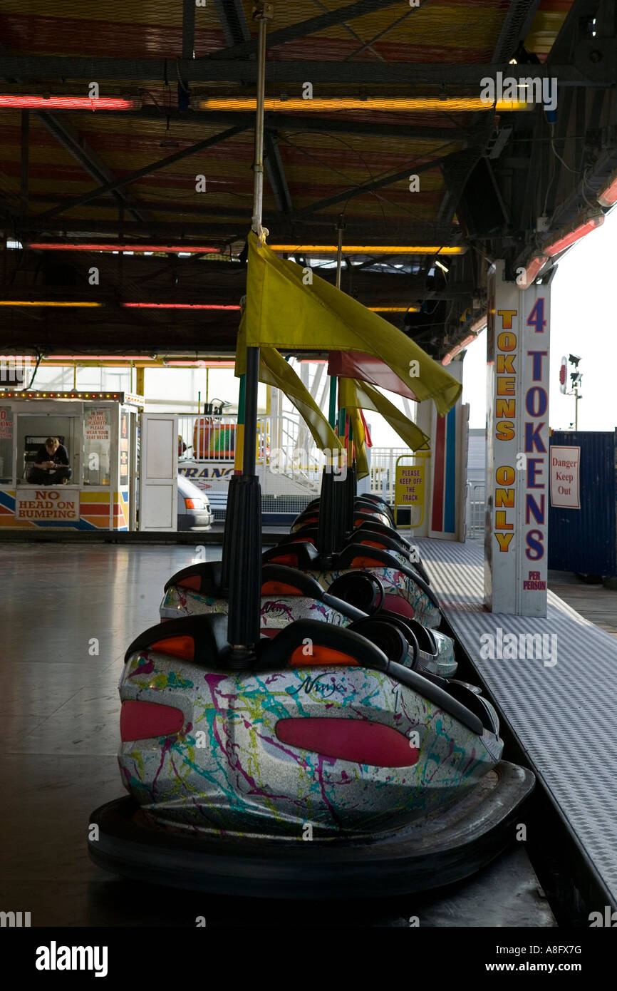 Fairground rides dodgems bumper cars hi-res stock photography and ...