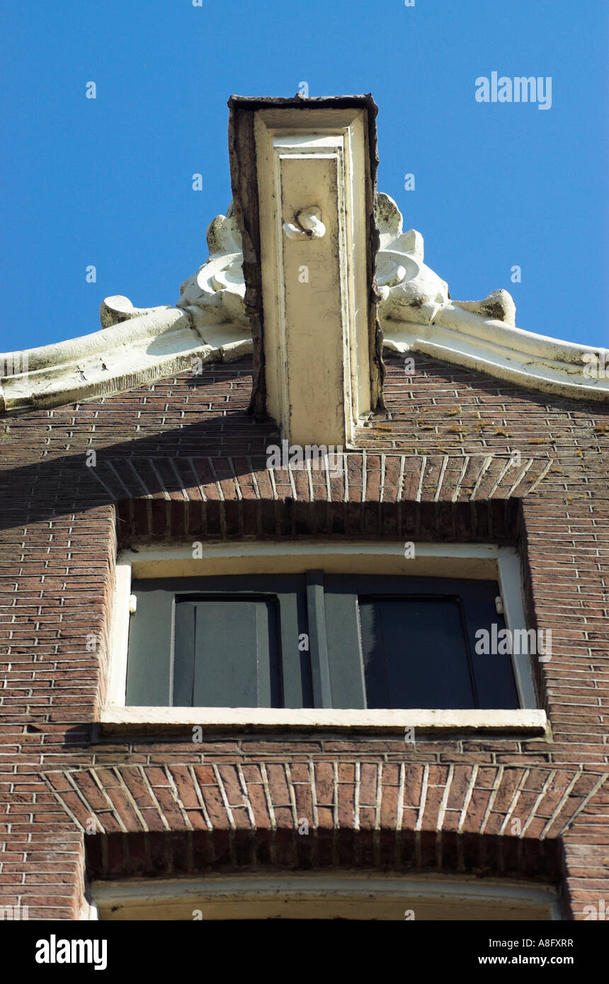 Amsterdam houses hooks hi-res stock photography and images - Alamy
