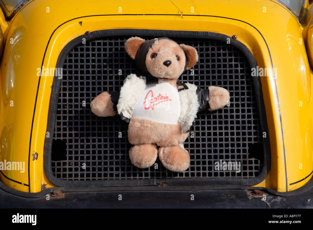 Car radiator mascot hi-res stock photography and images - Alamy