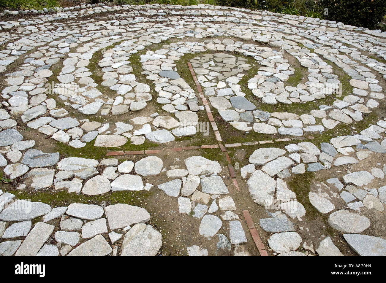 Cross labyrinth hi-res stock photography and images - Alamy