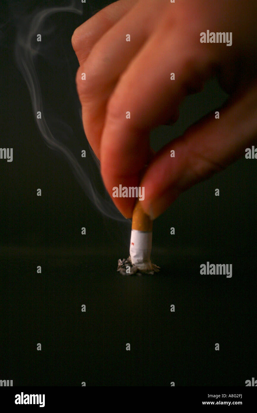 Extinguish cigarette hi-res stock photography and images - Alamy