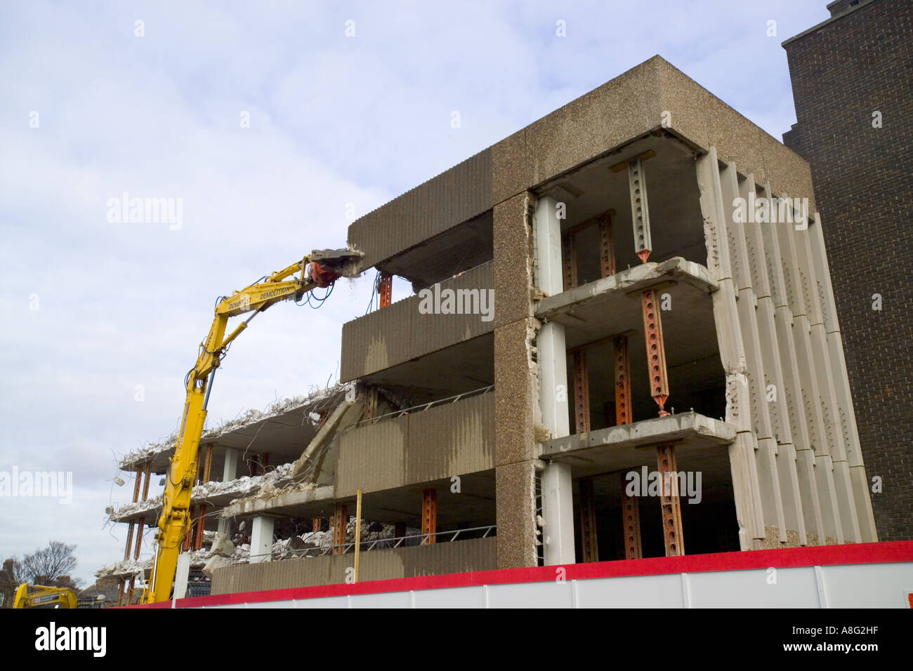 Demolition of 1960s car park Gravesend Stock Photo - Alamy