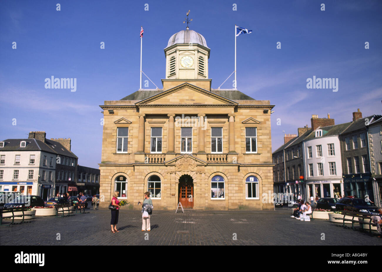 Kelso Square in Kelso town centre looking up to the Town Hall Scottish ...