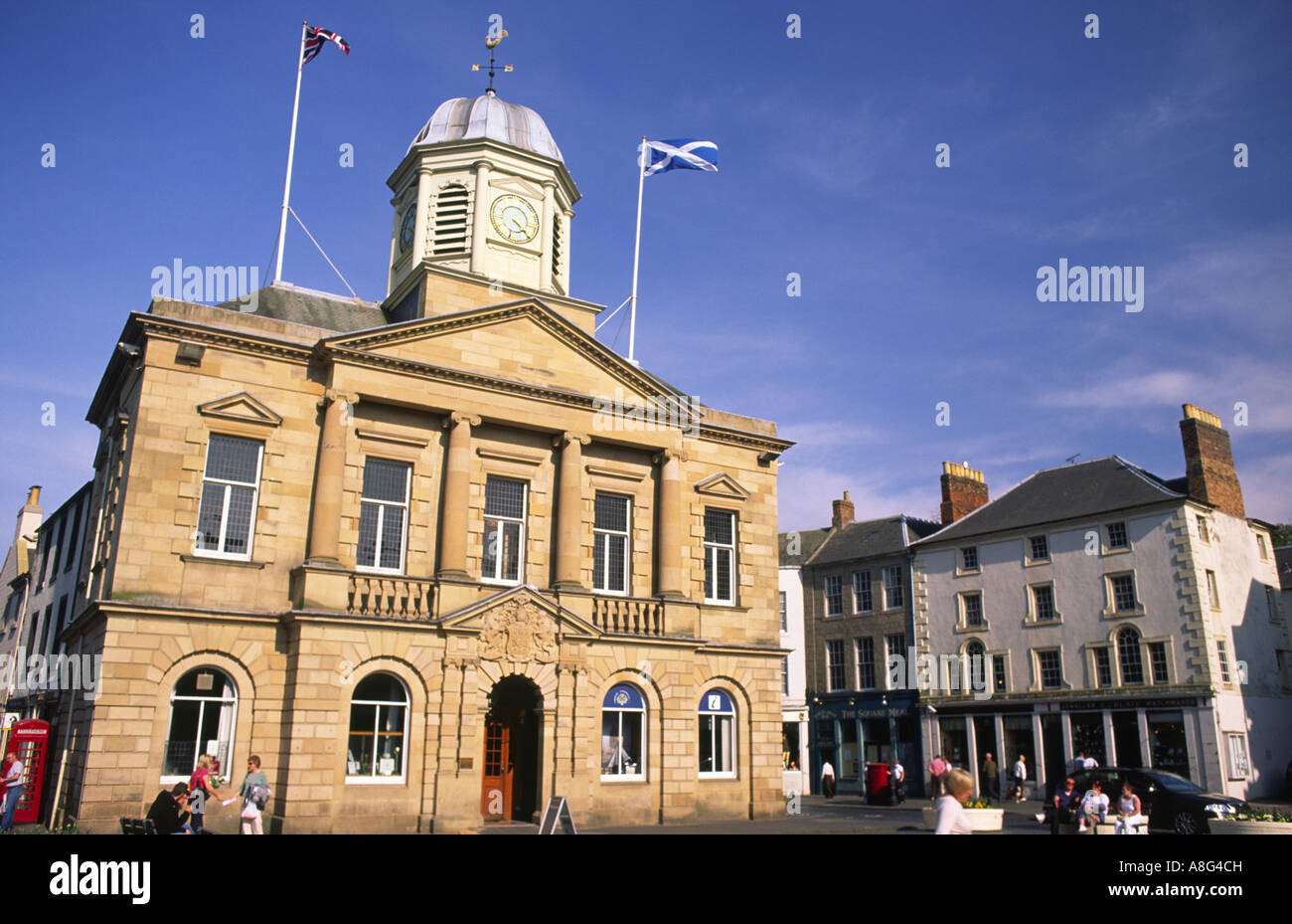 Kelso Square in Kelso town centre looking up to the Town Hall Scottish ...
