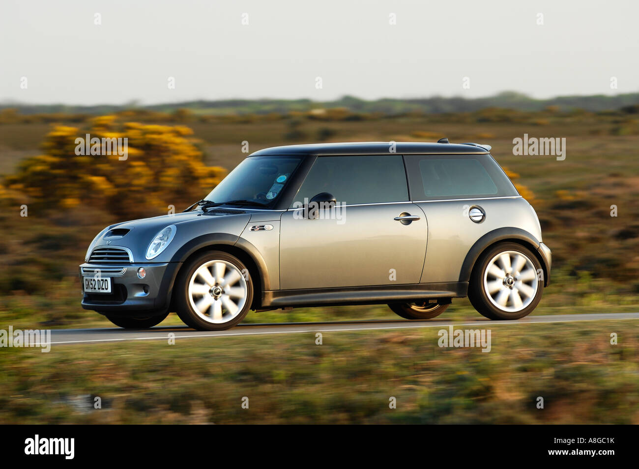Mini Cooper 2002 Stock Photo - Alamy