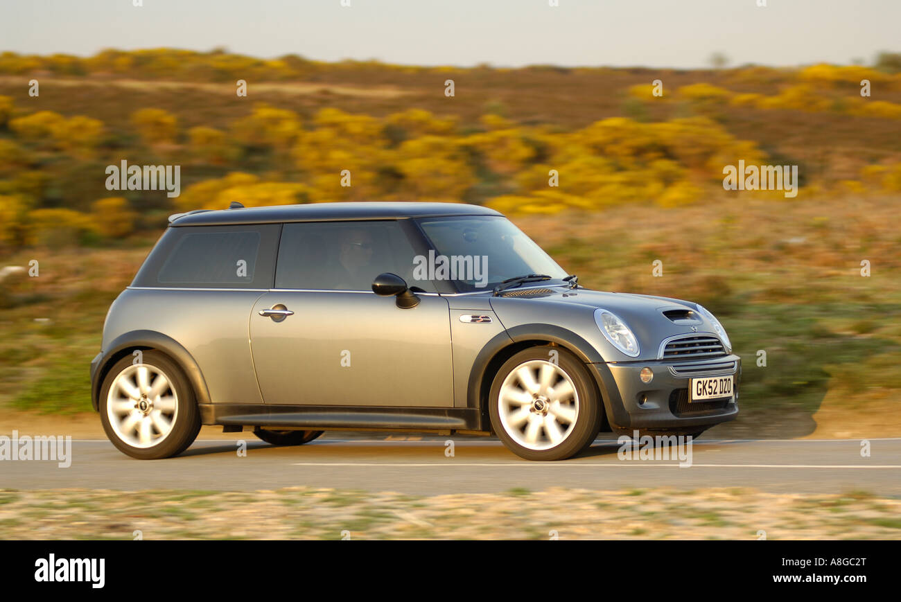 Mini Cooper 2002 Stock Photo - Alamy