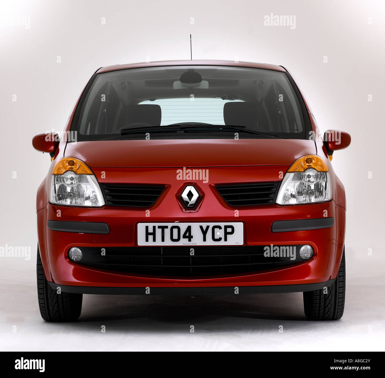 Renault Modus 2004 Stock Photo - Alamy