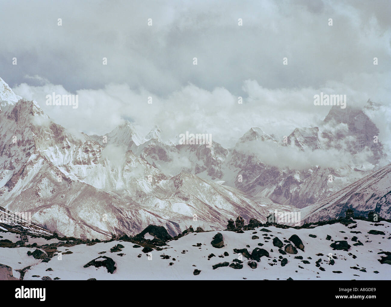 World Travel Himalayas. Landscape in the Himalayan mountains foothills ...