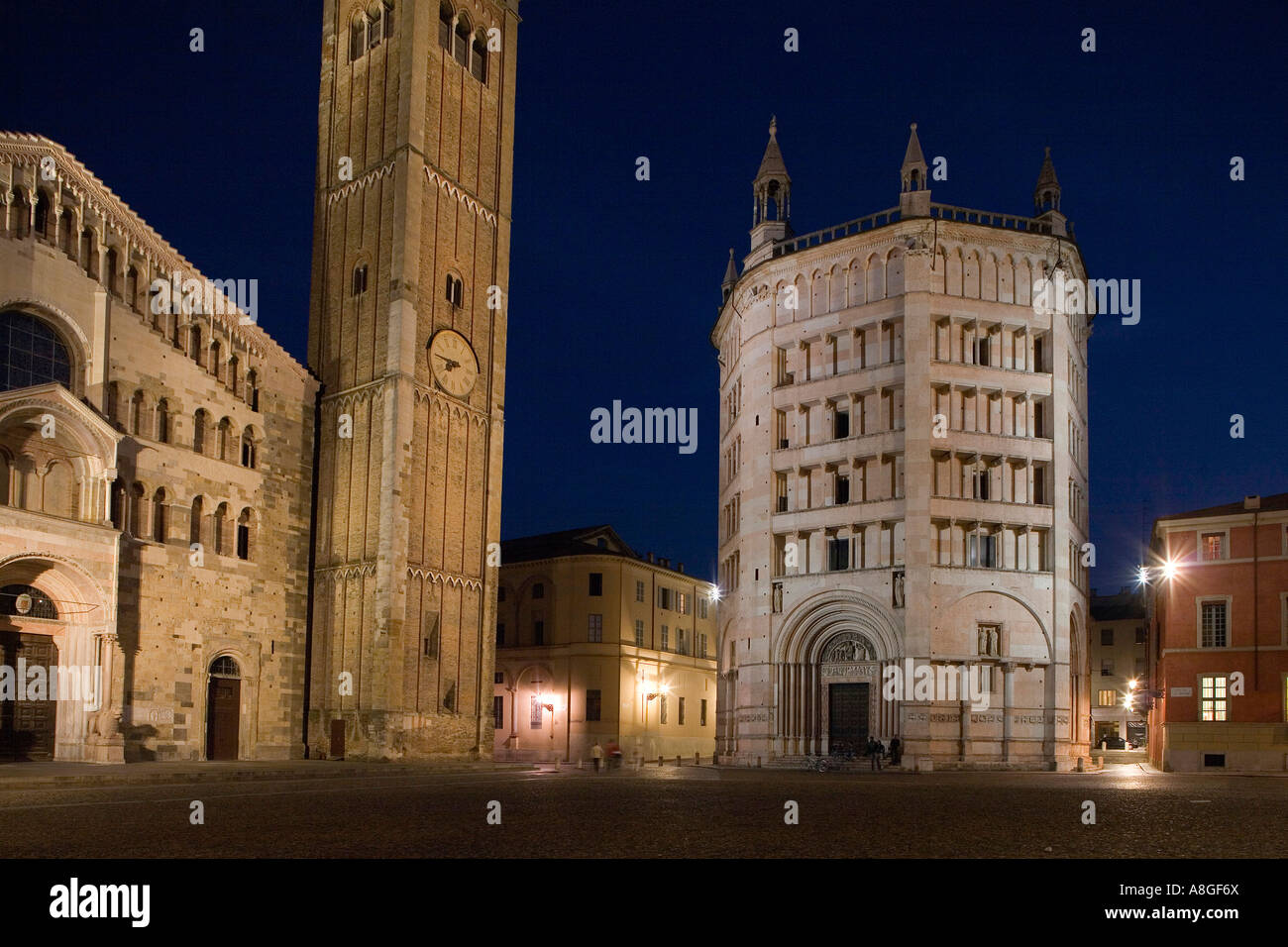 the Duomo tower Baptistry at night Piazza Duomo Parma Emilia Romagna ...