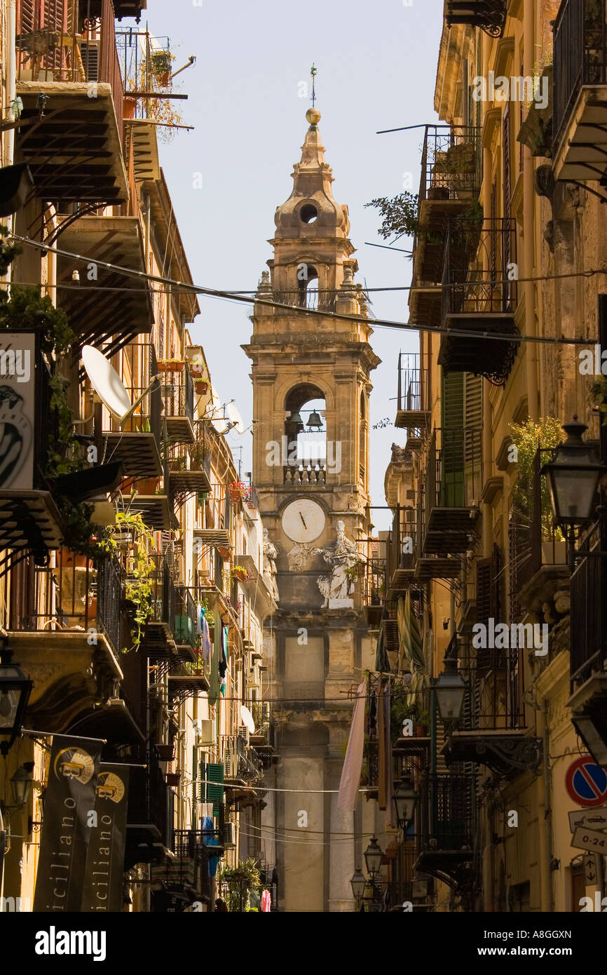 Via orologio hi-res stock photography and images - Alamy