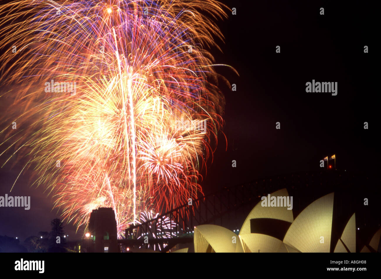 Sydney fireworks millennium hi-res stock photography and images - Alamy