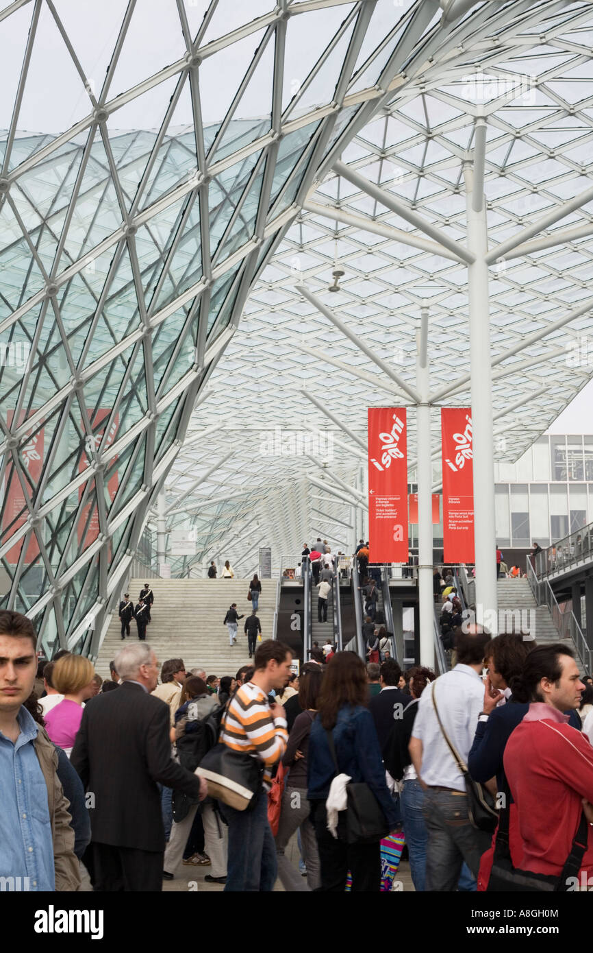 Visitors at the latest international fair of Milan 18 23 April 2007 ...