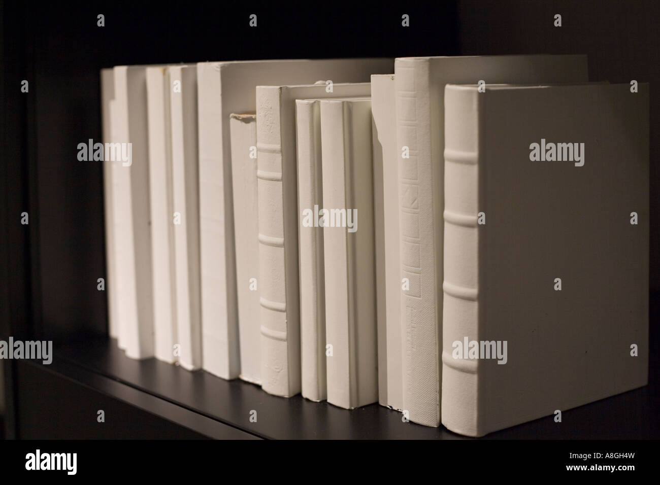 Black and white books hi-res stock photography and images - Alamy