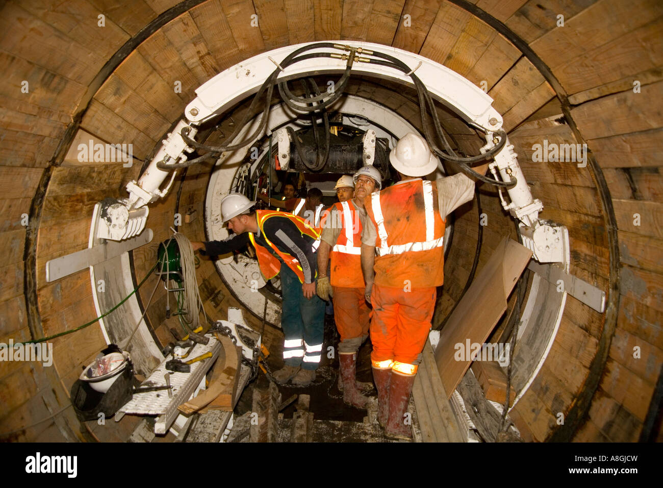 Hydraulic jacks hi-res stock photography and images - Alamy