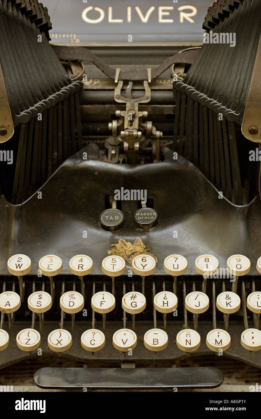 keys of one old oliver typewriter Stock Photo - Alamy