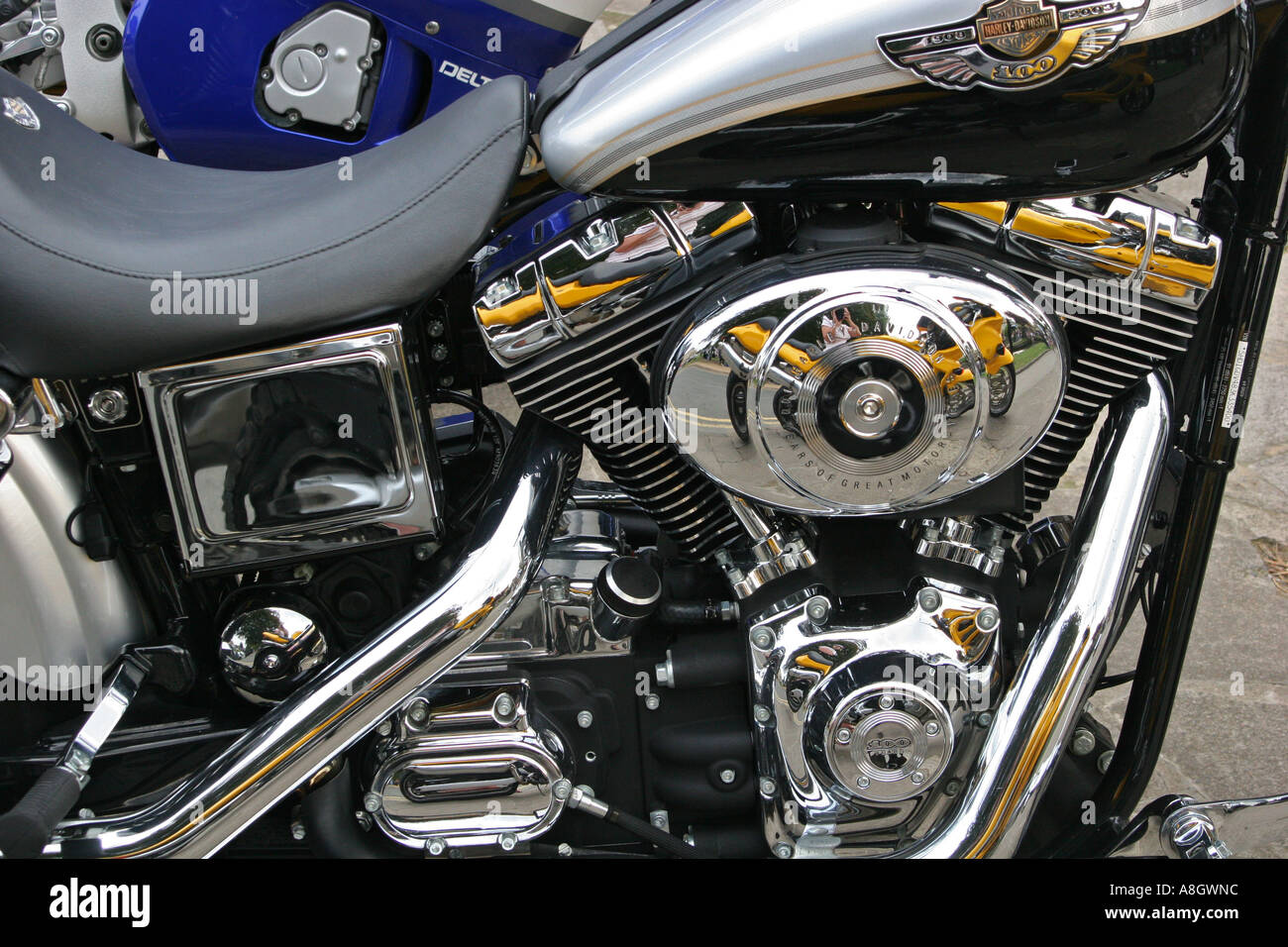Harley davidson racing hi-res stock photography and images - Alamy