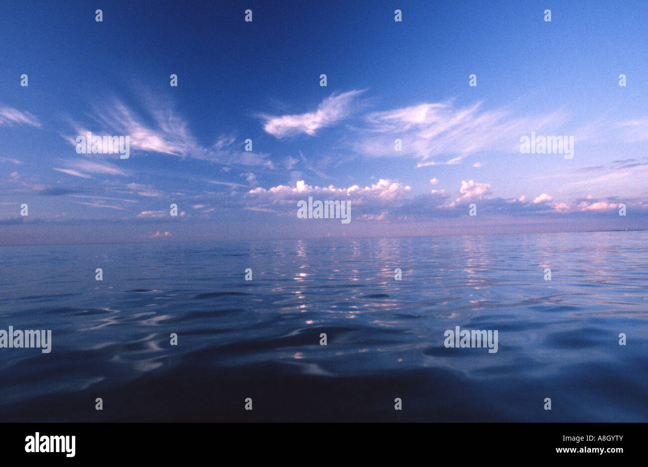 Thin water ripples hi-res stock photography and images - Alamy