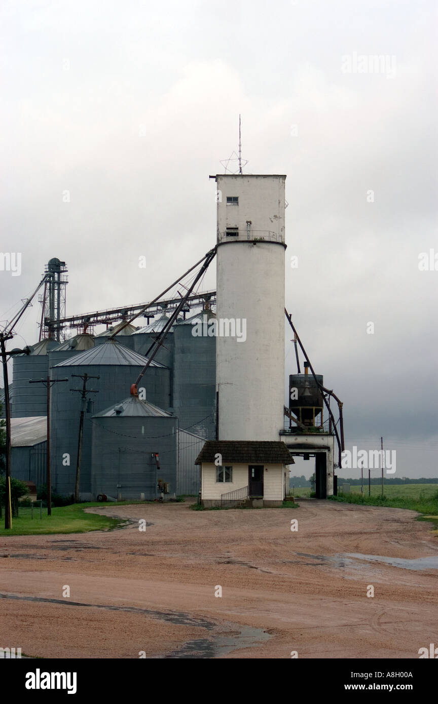 Yoder Grain Elevator Yoder Kansas Stock Photo - Alamy