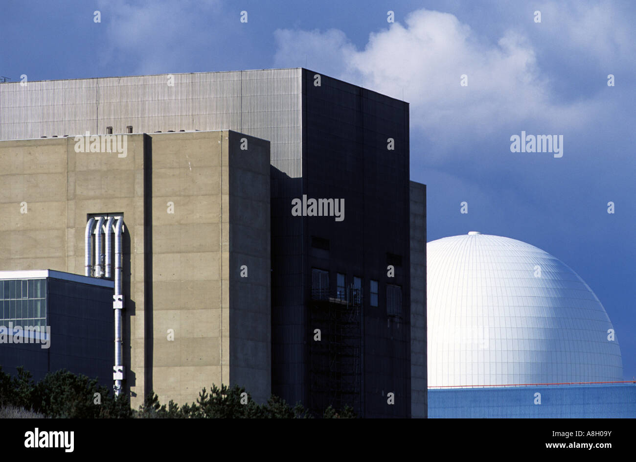 Sizewell A & B nuclear power stations, the A plant has been ...