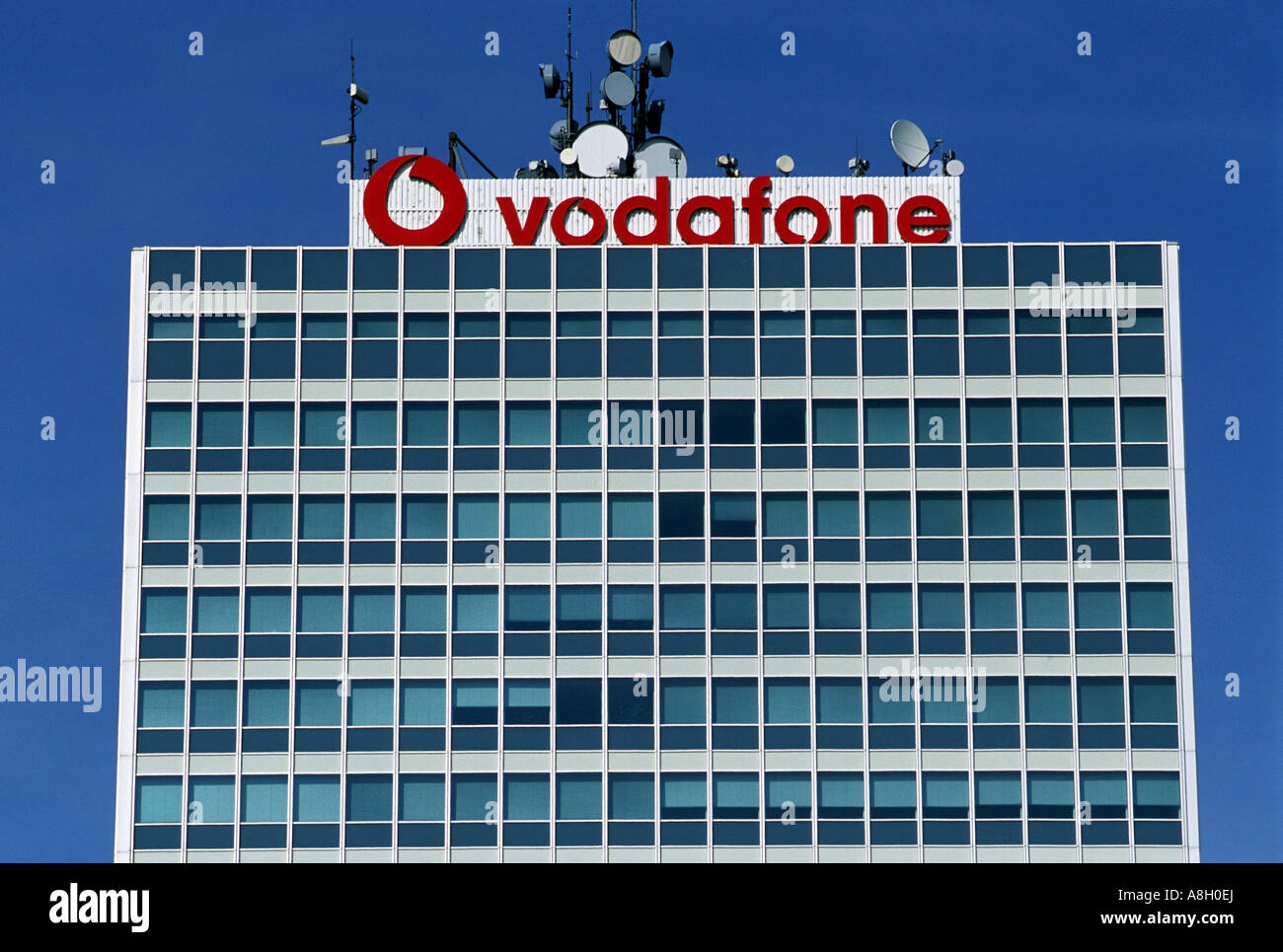 Vodafone mobile office hi-res stock photography and images - Alamy