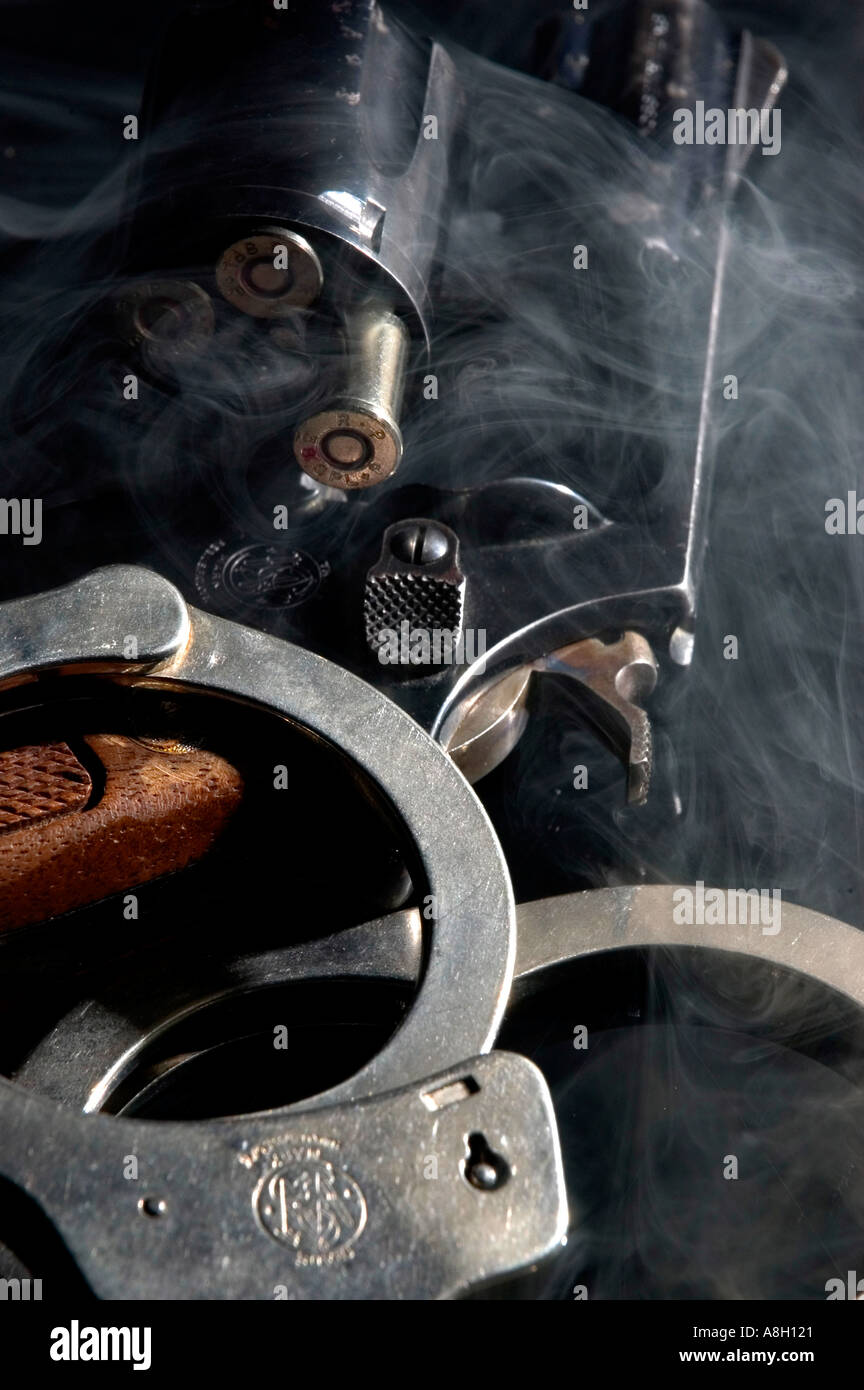Smoking gun hi-res stock photography and images - Alamy