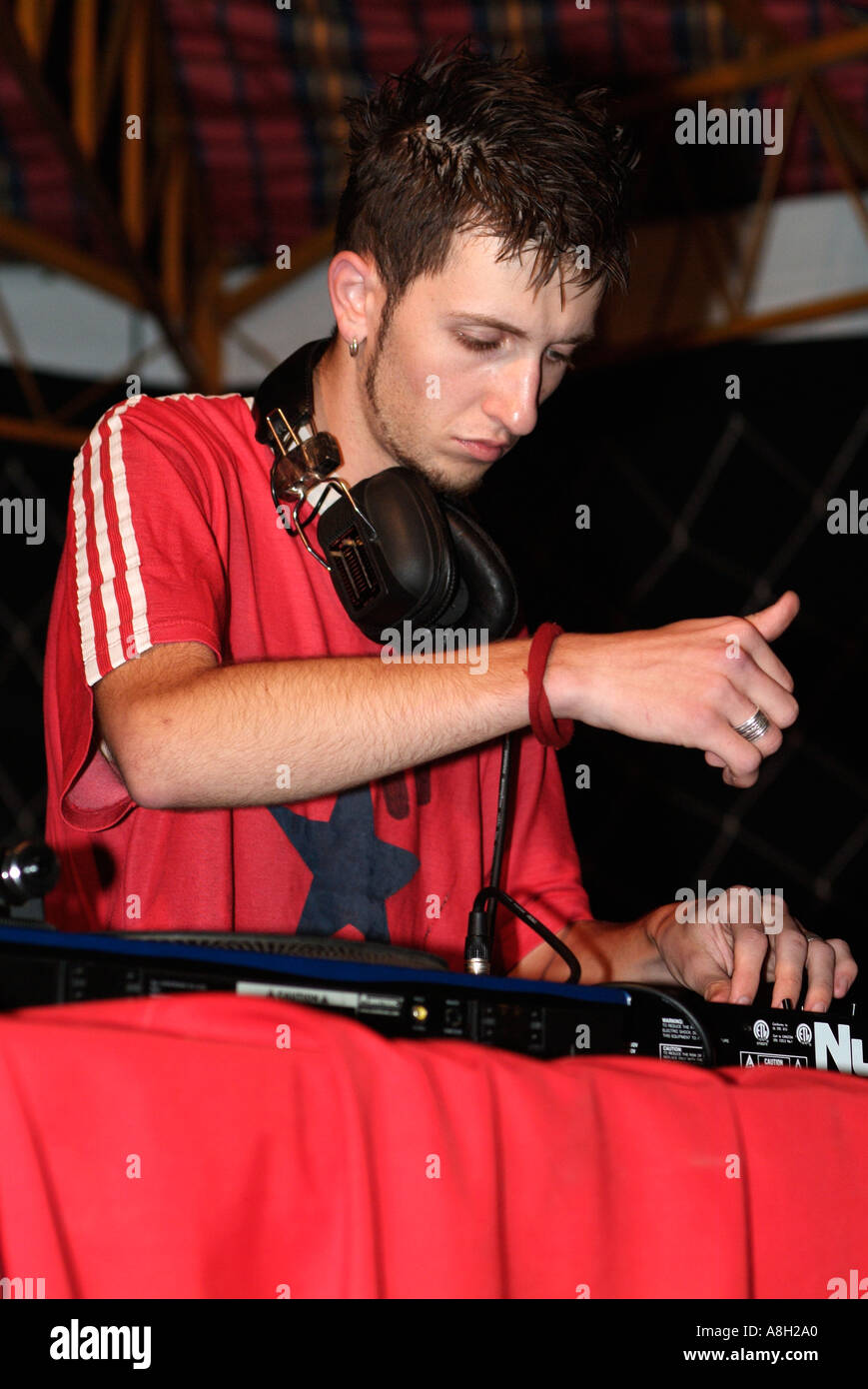 Dj roadshow party live music rave hi-res stock photography and images ...