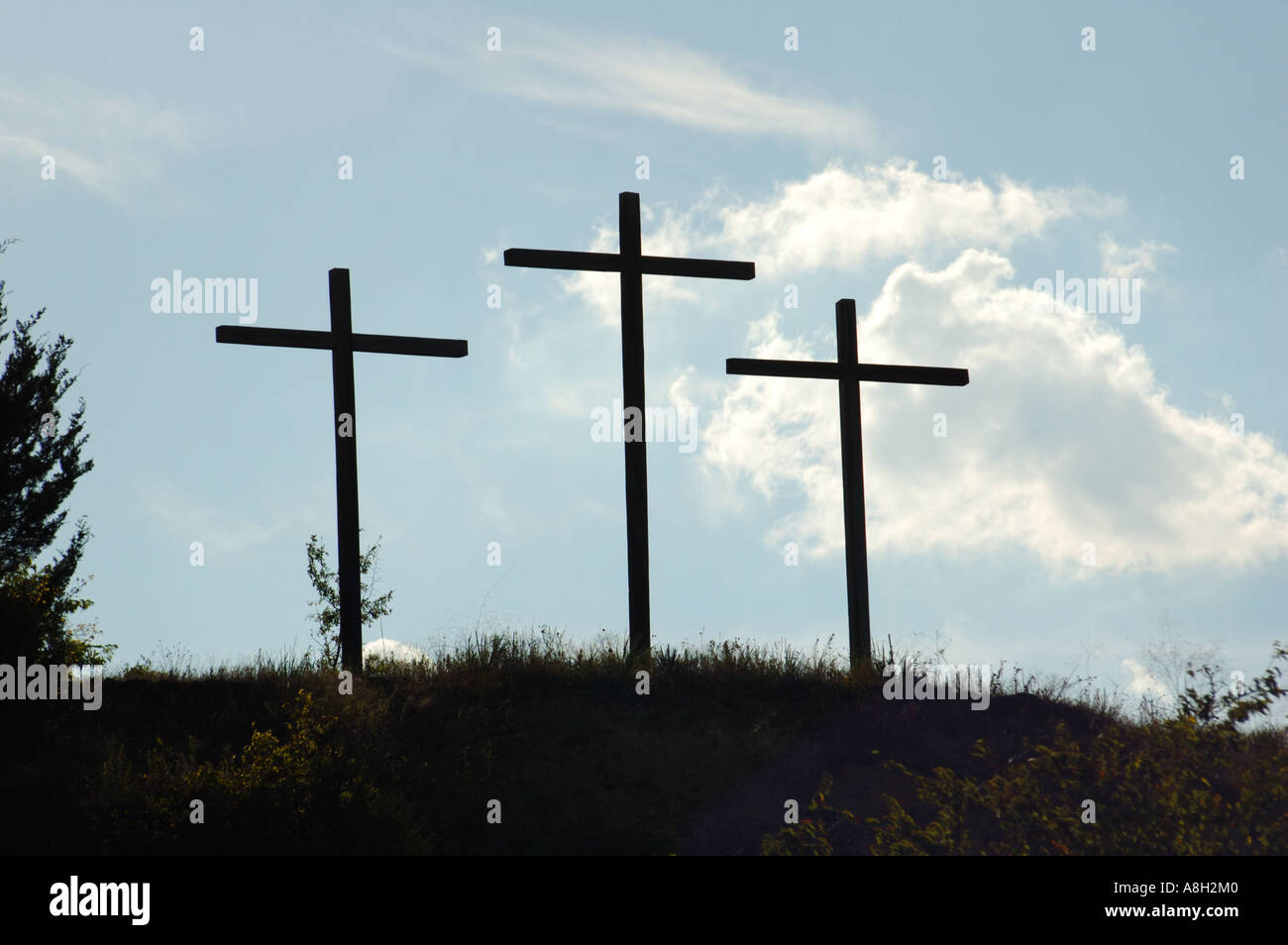Crosses and silhouette hi-res stock photography and images - Alamy