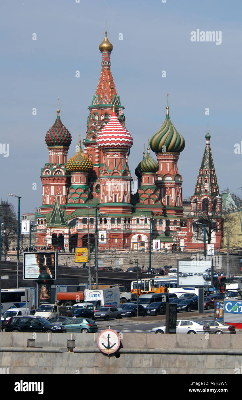 Famous St. Basil's Cathedral at Red Square in Moscow, Russia Stock ...