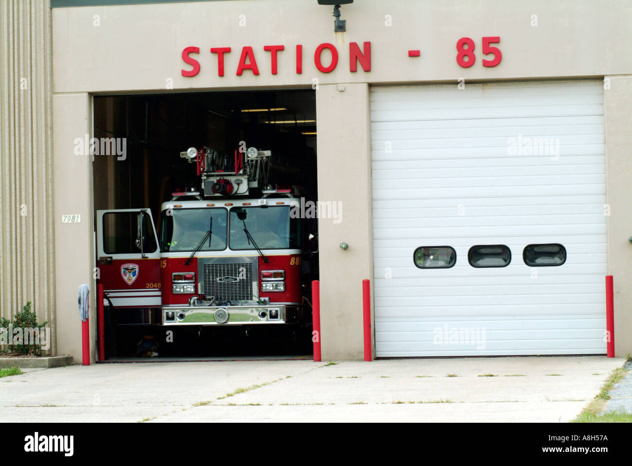 Usa fire station building hi-res stock photography and images - Alamy