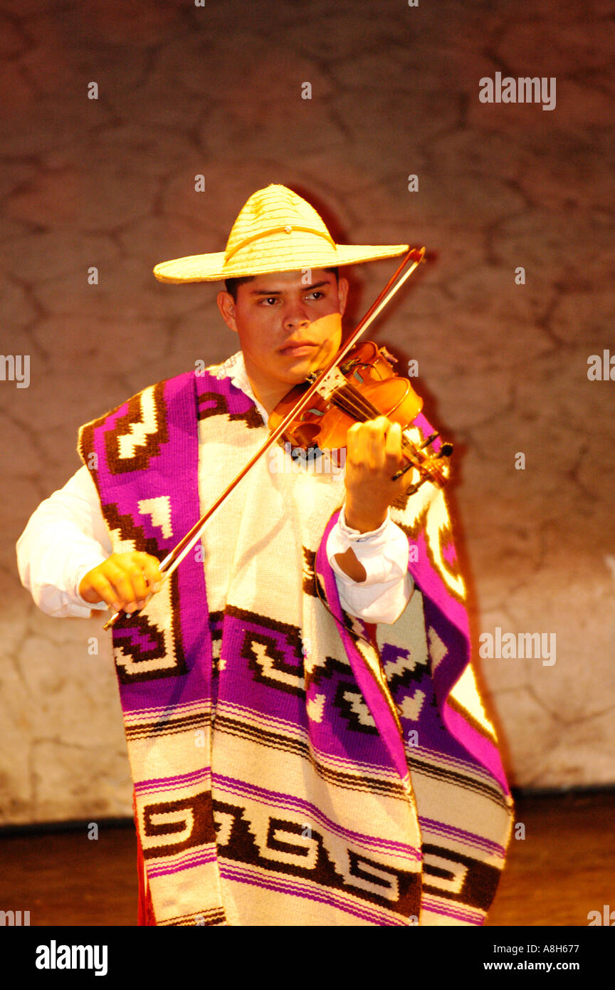 Mexico, Riviera Maya, Xcaret, Folkloric show Stock Photo - Alamy